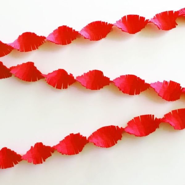 Crepepapir Guirlande Rød - 6m - Guirlander/Banner - Papirgalleriet